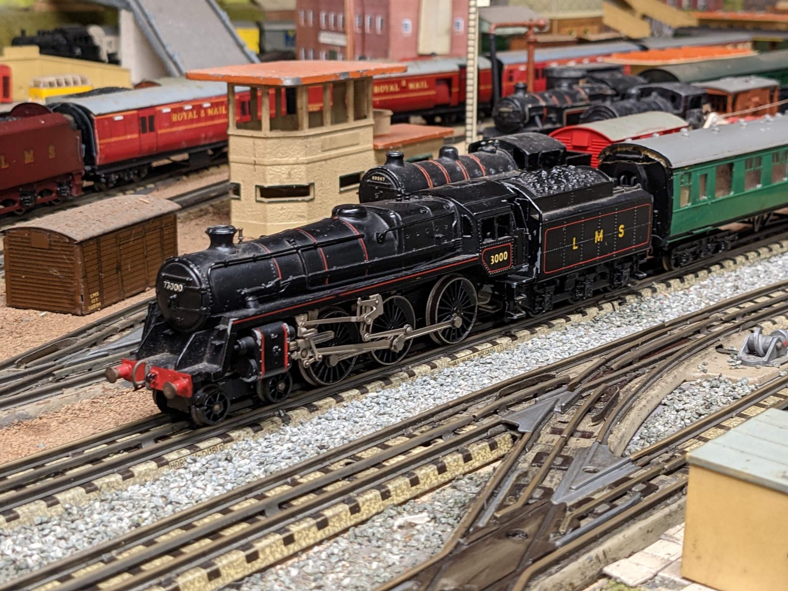 Dublorunner.com | Hornby Dublo 3 Rail Layout